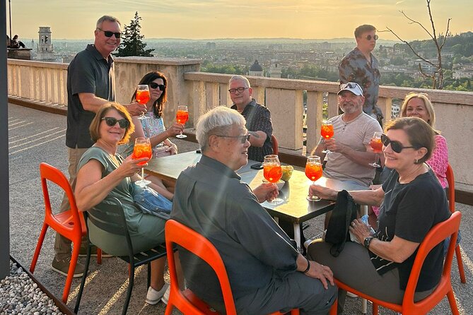 Verona walking tour:food, wine, legends, lunch/dinner & cable car - Key Points