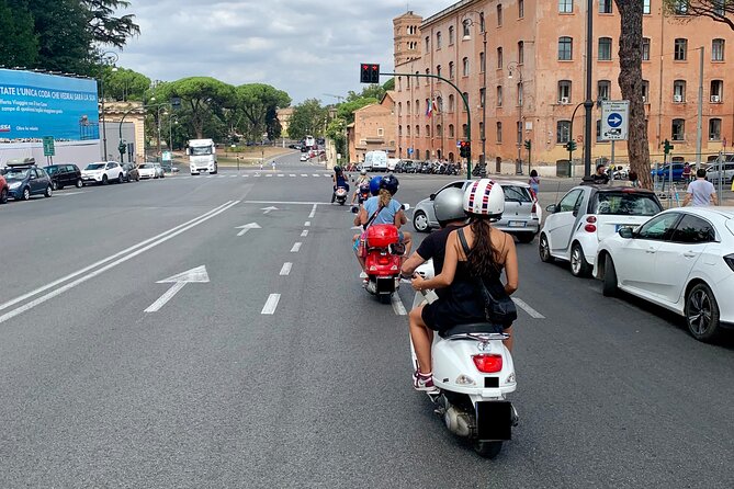 Vespa Tour in Rome Driven by Us with Optional Pick Up - Introduction