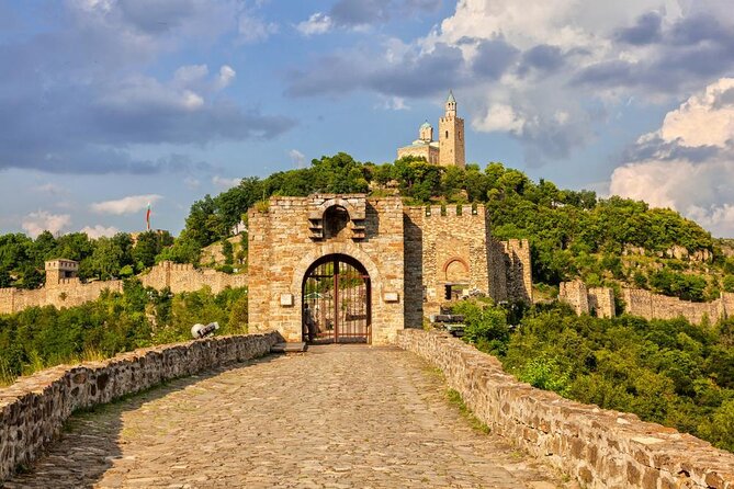 Visit Bulgaria - Veliko Tarnovo Medieval Fortress - Private tour from Bucharest - The Itinerary: A Closer Look