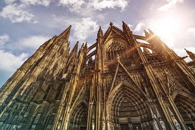 Walking tour of Cologne: The essential and unmissable - Key Points