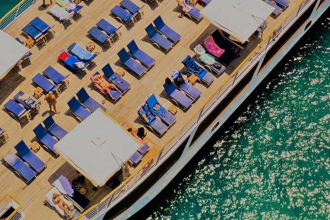 Wave Dancer Half Day BBQ Cruise - All Inclusive - Key Points