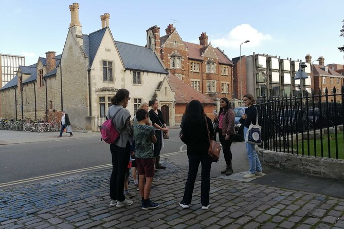 Women and Queer Histories Tour - by Uncomfortable Oxford - An In-Depth Look at the Women and Queer Histories Tour