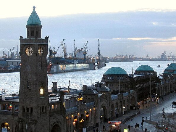 Your private 3-hour Hamburg driving tour with a former policeman - Key Points
