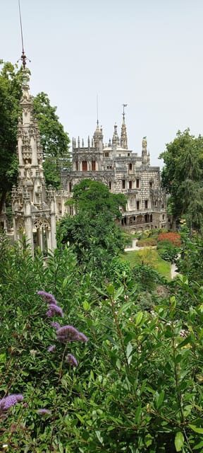 1 Hour Sightseeing Tour in Sintra with Tuktuk - Key Points