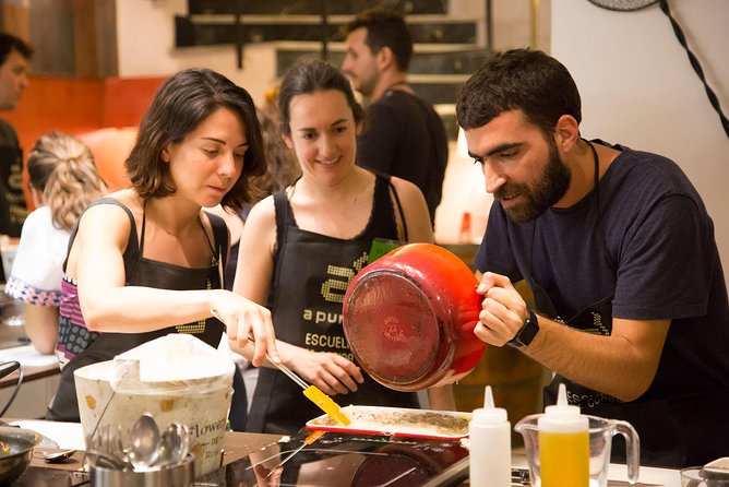 10 Tapas Cooking Class Experience in Madrid with sangría - Key Points