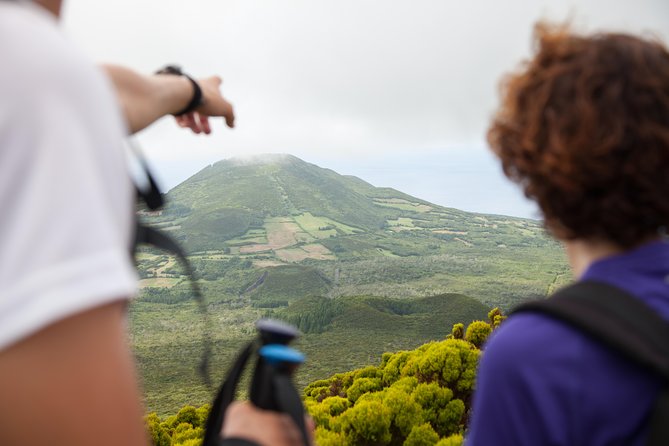 10 Volcanos hiking private tour in Faial - Key Points
