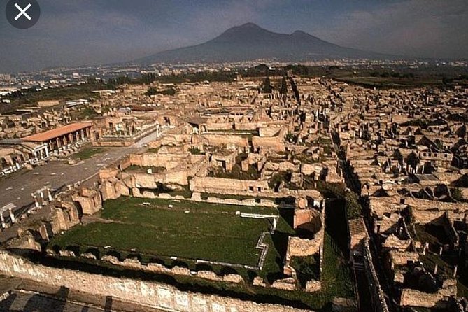 2.00 pm - Pompeii and photos Panoramca di Napoli (Afternoon) - What the Tour Involves: An Overview