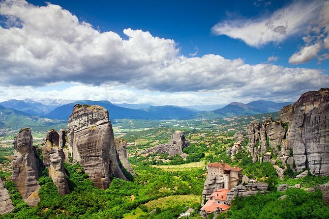 2-Day Delphi and Meteora Tour from Athens - What to Expect: A Day-by-Day Breakdown