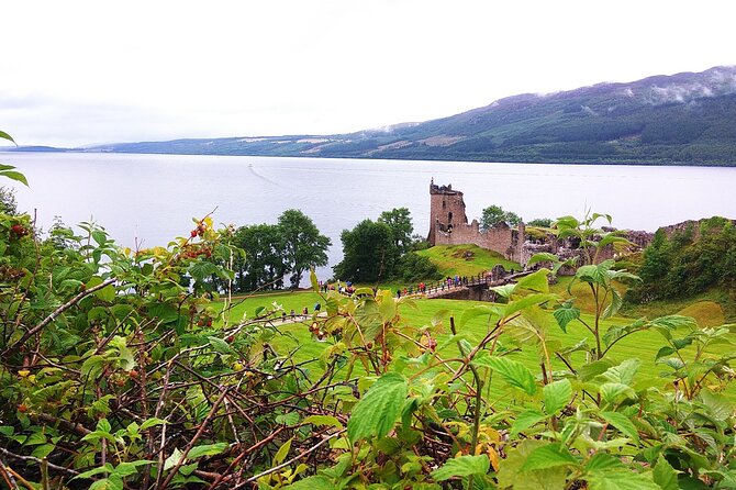 2 Days on the Loch Ness Canal of Caledonia and the Highlands - An Authentic Scottish Experience in Just Two Days