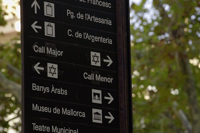 2-Hour Private Walking Tour Through Palmas Jewish Quarter - What Travelers Say