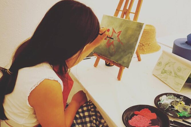 2 hours Painting Class with Local Artist in Private Studio - A Closer Look at the Experience
