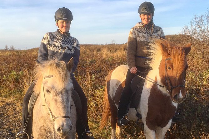 2 hours Private Horse Riding to Lake Hafravatn, Reykjavík - Mos - The Scenic Highlight: Lake Hafravatn