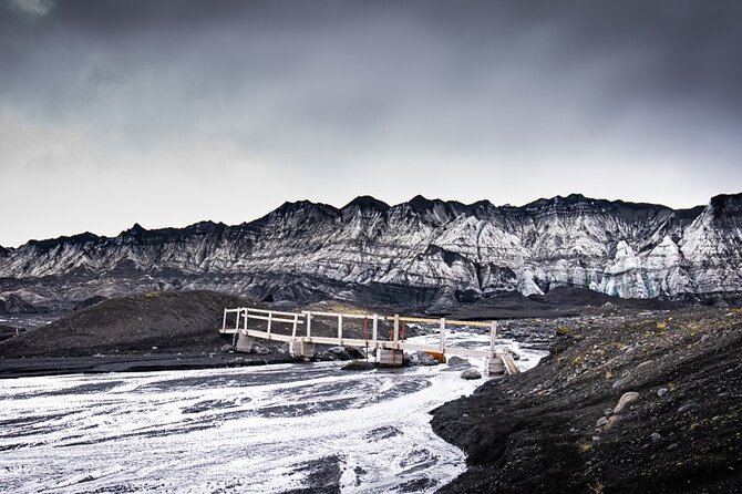3 Hours Katla Ice Cave Tour/Meet in Vík - What Makes This Tour Stand Out?