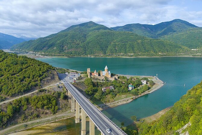 5 days and 4 nights. Hotel and group tours "Everything about Georgia. - An In-Depth Look at the Tour