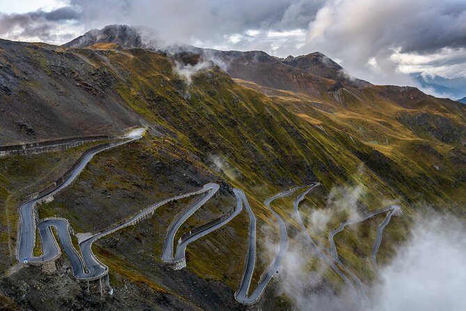 6-Day Drive 9 Swiss Passes, Glacier Express Route +Stelvio, Italy - The Experience of Driving a Porsche in the Alps