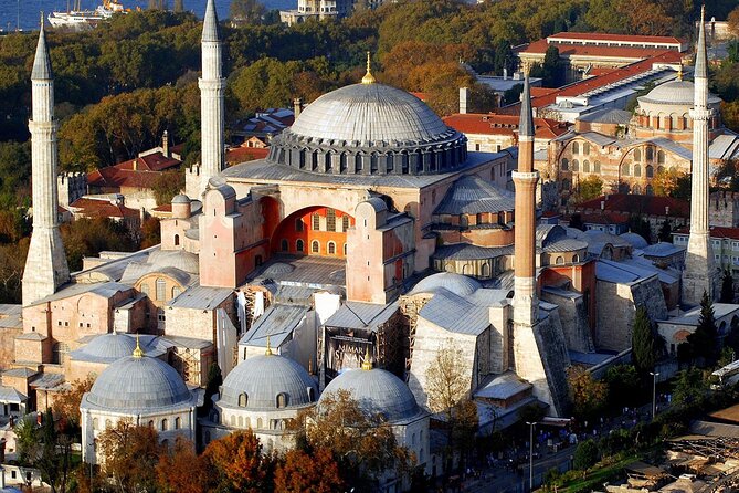 6 Days - Istanbul, Kusadasi (Ephesus), Pamukkale / by Plane - What We Love About This Tour
