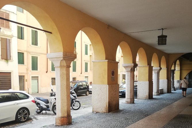A Charming Verona Small Group Stress Free City Tour with a Local Guide - Exploring Verona: More Than a Shakespearean Backdrop