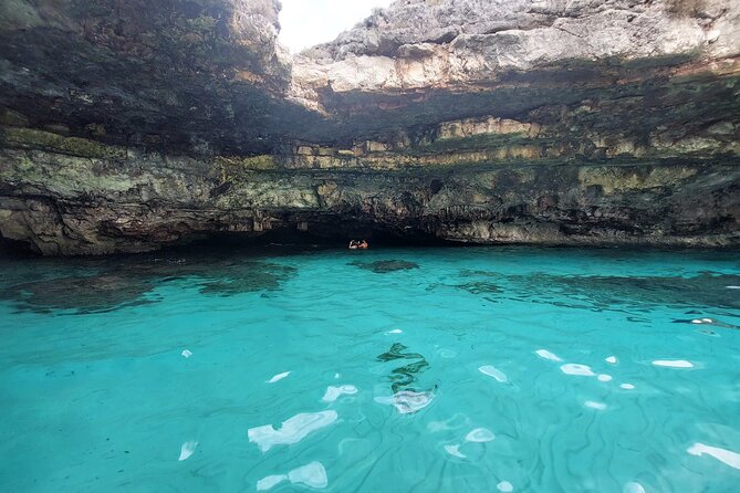 Adventure to the caves by canoe - An In-Depth Look at the Canoe Adventure