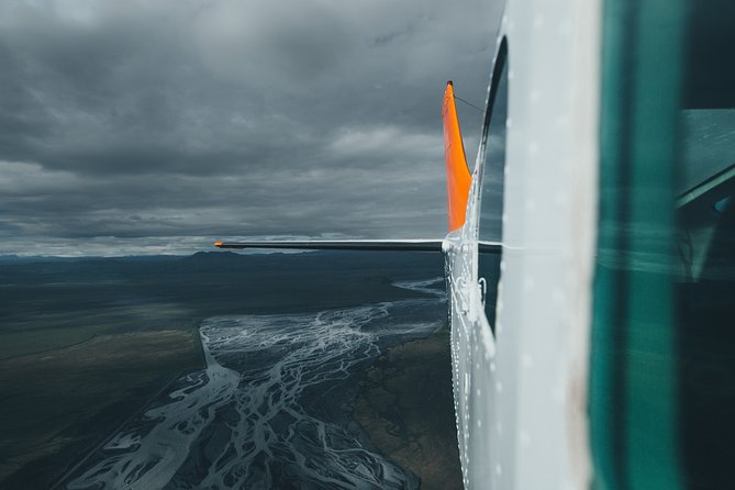 Airplane tour over black sands and riverbeds from Skaftafell - Setting the Scene: The Itinerary in Detail