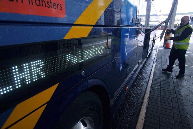 Airport Coach Service from Oxford to Gatwick - Detailed Breakdown of the Oxford to Gatwick Journey