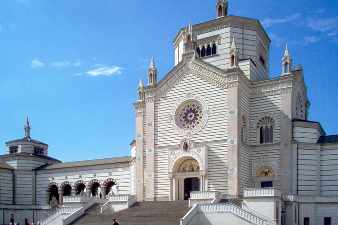 Airport Transfer: Malpensa Airport MXP to Milan by Luxury Van - The Route and Experience