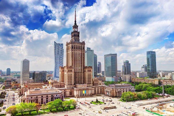 Airport Transfer: Warsaw Airport WAW to Warsaw by Business Car - Why Choose the Warsaw Airport Transfer in a Business Car?