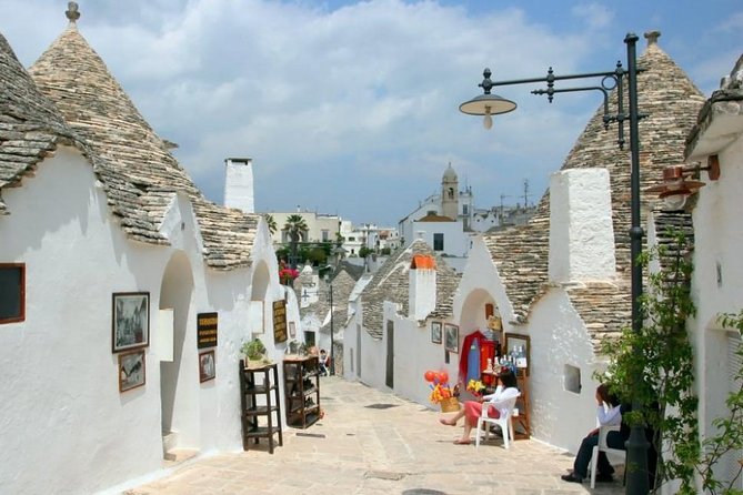 Alberobello private walking tour with gelato tasting - Key Points