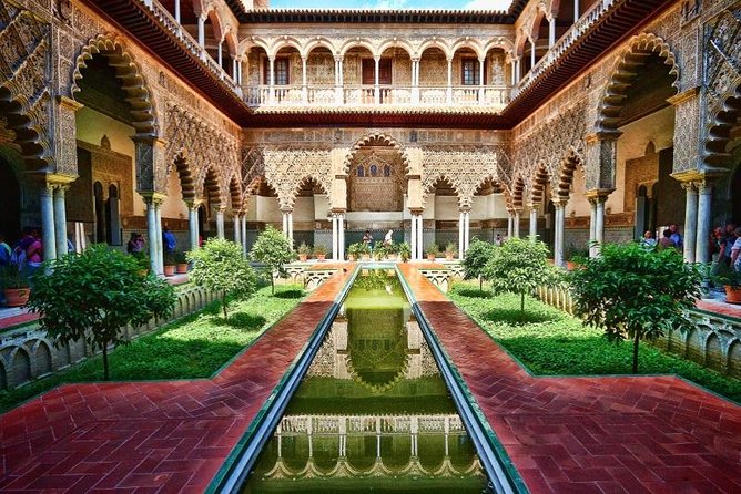 Alcazar Guided Day Tour in Seville - The Itinerary: What You Can Expect