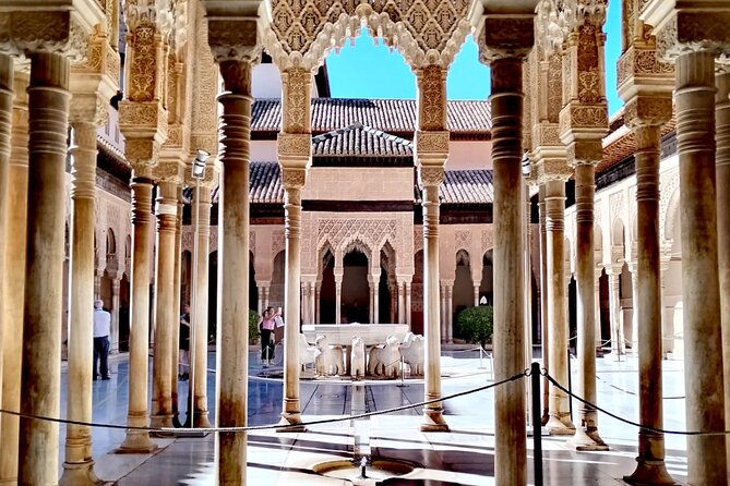 Alhambra Private Tour: Nasrid Palaces and Generalife - The Guides: Connecting History and Culture