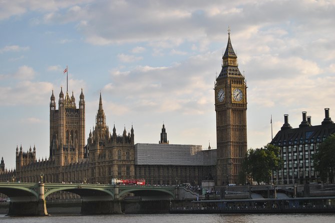 All landmarks of London by car - A Closer Look at the Experience