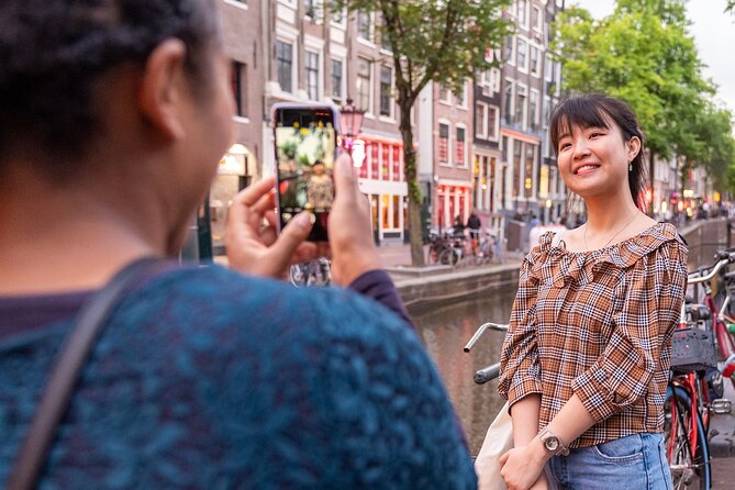 Amsterdam Red Light District Walking Tour in EN/DE/IT - Practical Details and What You Can Expect