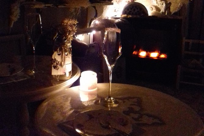 Aperitif dinner in a bohemian caravan - The Atmosphere and Setting: More than Just a Caravan