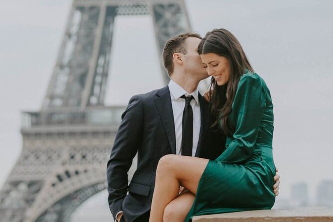 Around the Eiffel Tower Walking Tour with Selfie & Photoshoot - Practical Details and What to Expect
