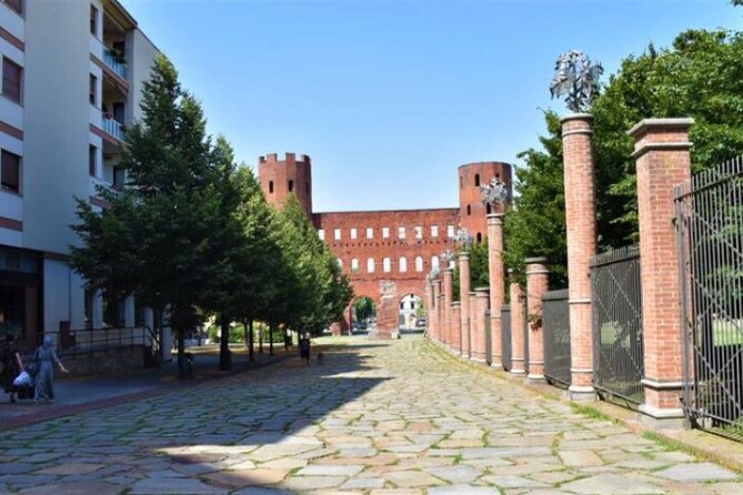 ASK your Turin friend anything you want! - A Closer Look at the Experience