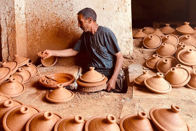 Atlas: Pottery workshop , hiking and swimming pool - An In-Depth Look at the Tour Experience