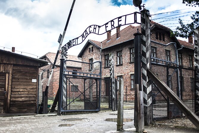 Auschwitz and Wieliczka Salt Mine One Day Tour from Krakow - An In-Depth Look at What You Can Expect