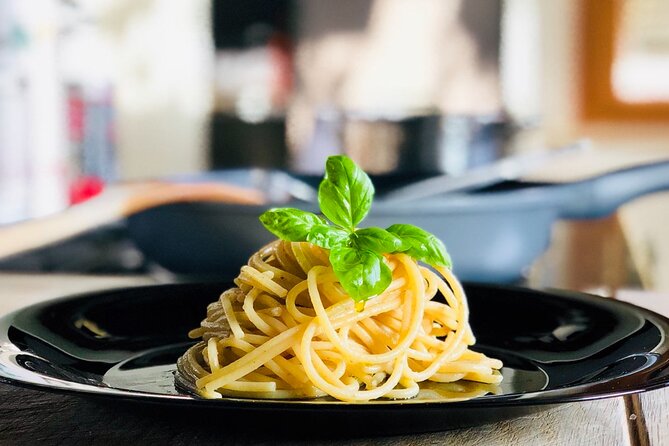 Authentic Italian Dinner in Cozy Canal Home in Amsterdam - An In-Depth Look at the Experience