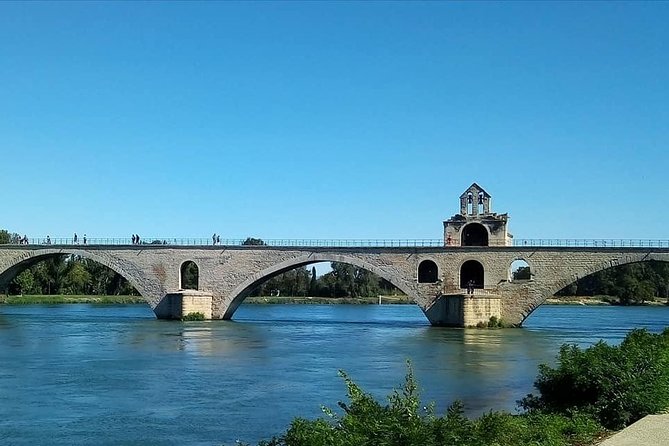 Avignon Walking Tour including Pope's Palace - Key Points