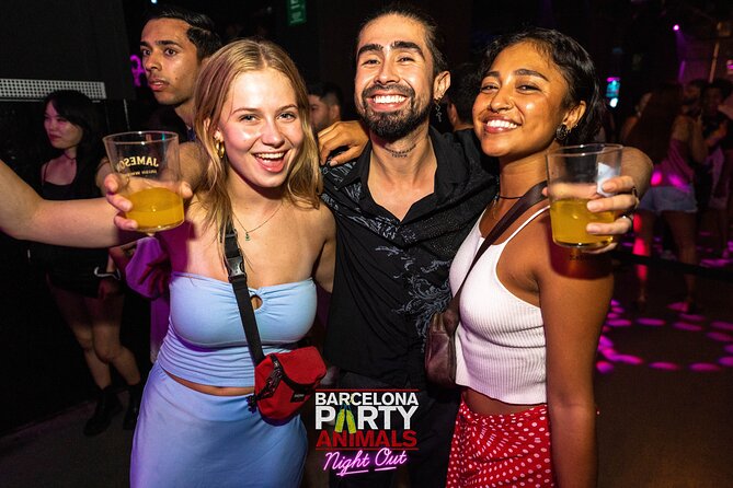 Barcelona Pub Crawl + Karaoke + 2bars, VIP Club Entry& Free shots - Group Size, Duration, and Practicalities