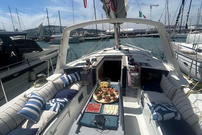 Barcelona Sailing with Tapas and Drinks - What Makes This Tour Stand Out?