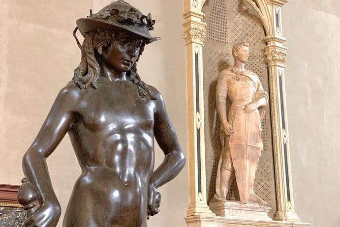 Bargello private tour with a 5-star tour guide - Key Points