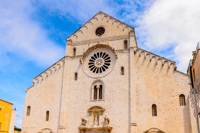 Bari Scavenger Hunt and Highlights Self-Guided Tour - The Starting Point and Route