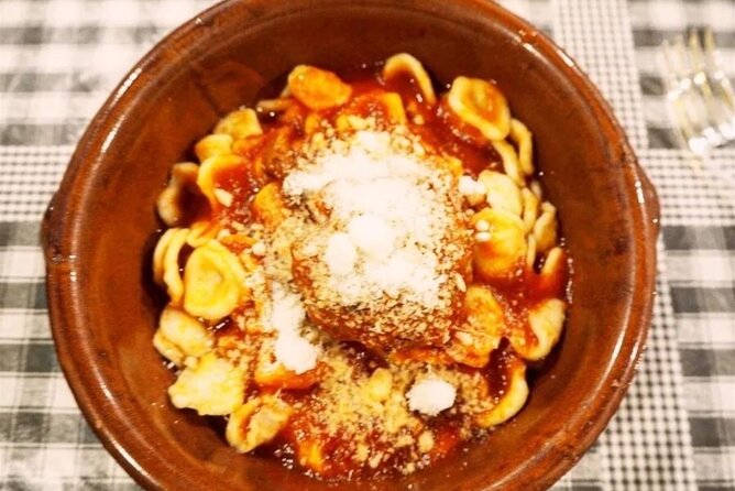 Bari Street Food Private Tour With A Local Guide - Food & Drink Tastings: A Feast for the Senses
