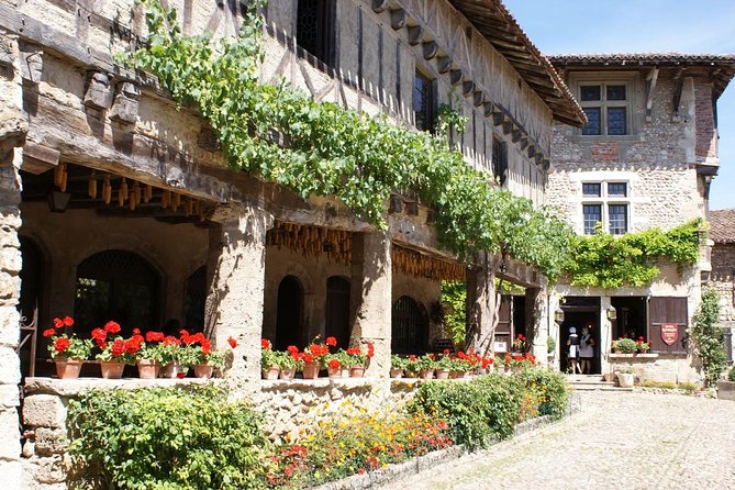 Beaujolais & Pérouges Wine & Food Tasting Private Tour from Lyon - Why Youll Love This Tour