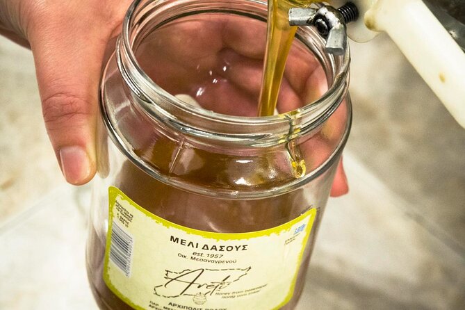 Beekeeping experience " Areti Honey " - An In-depth Look at the Itinerary