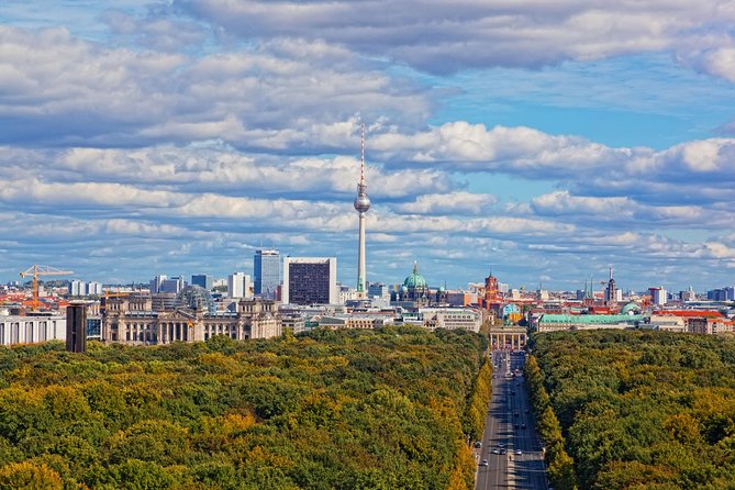Berlin History Walking Tour with a French-Speaking Guide - Key Points