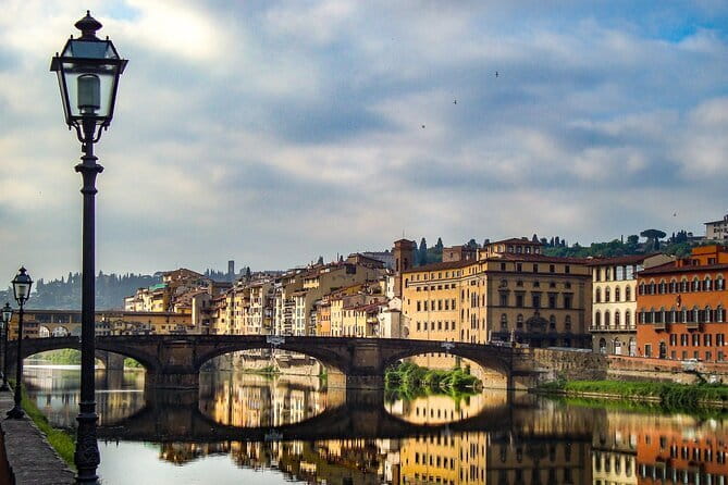 Best Of Florence: 2.5 hours Audio Guided Walking Tour with Host - What to Expect from the Itinerary