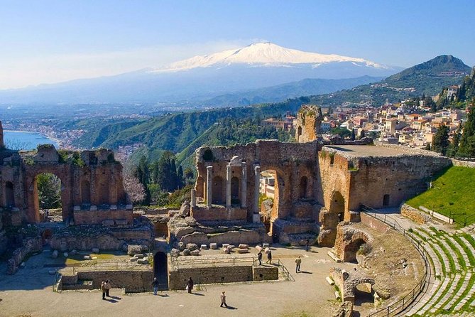 BETWEEN SKY and FIRE ETNA and TAORMINA - Key Points