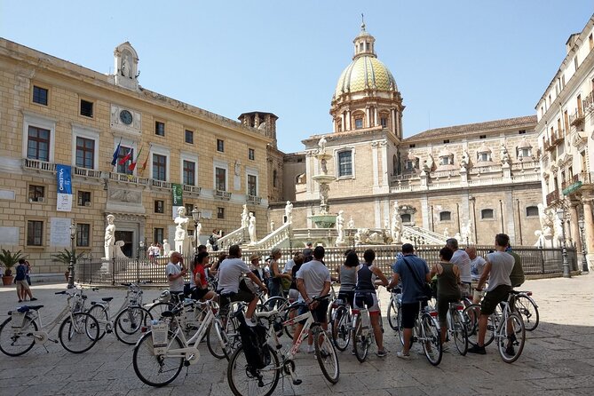 Bike tour of the historic center of Palermo with tasting - Key Points