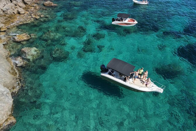 BLUE CAVE/GREEN CAVES /sandy beach tour- WITH DRINKS - A Deep Dive into the Experience